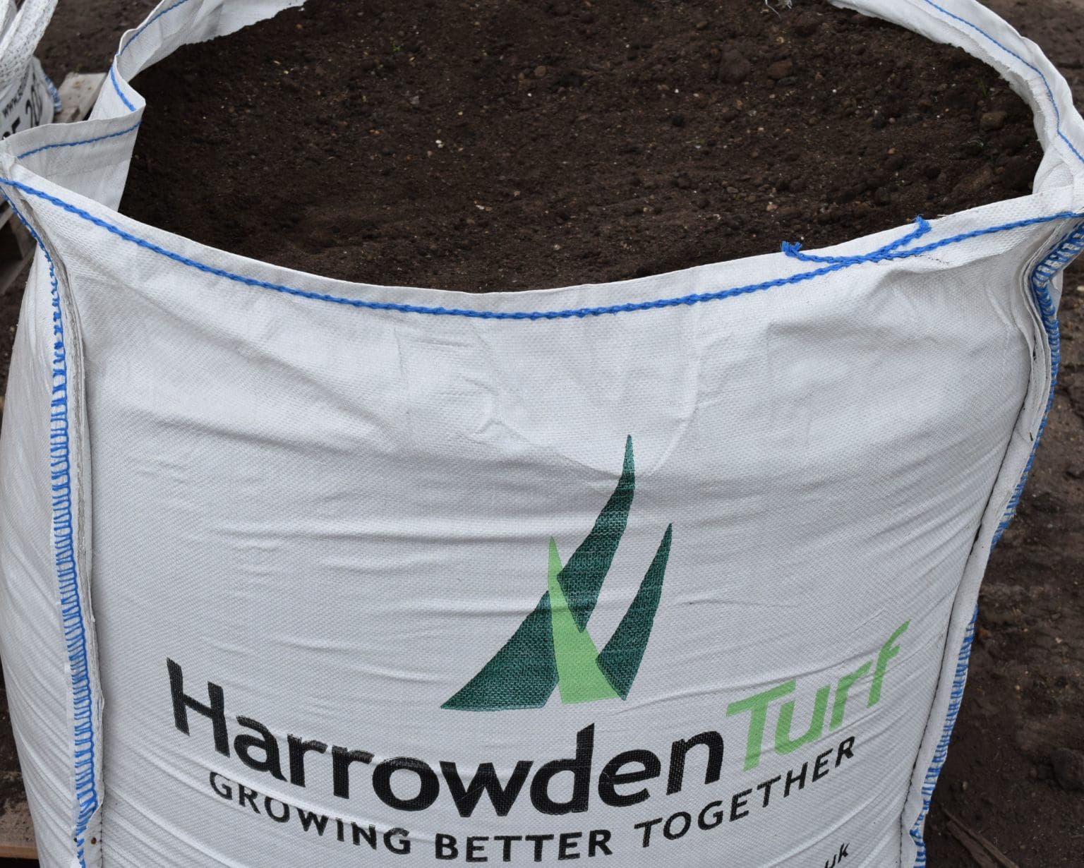 Topsoil Bulk Bag | The UK's No. 1 Turf Supplier | TurfOnline